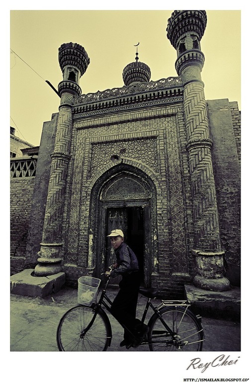 一个回族人的时代言说——Crying for Uighur and Huis: 长平是一位深刻的爱国者